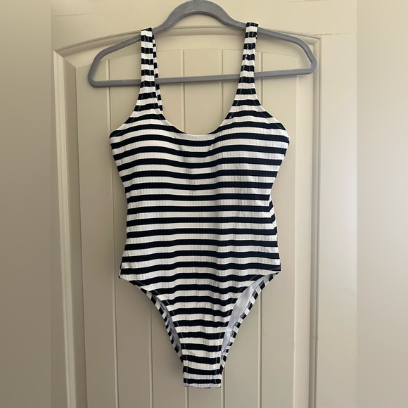 Ashley Graham | Swim | Ashley Graham X Swimsuits For All One Piece ...